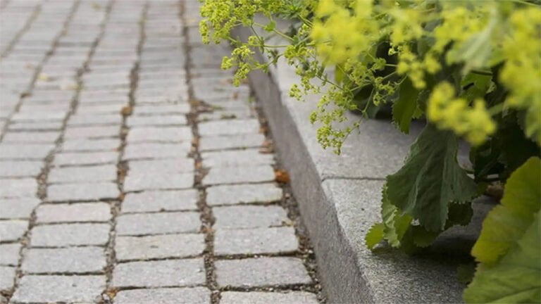 Hur man sätter kantsten: Guide i 5 enkla steg - Svenska Stengruppen